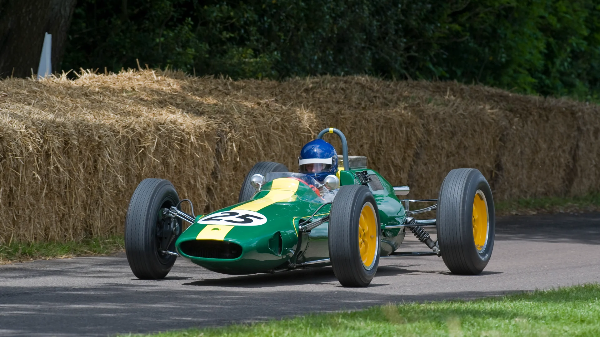 Lotus Type 25 | The Revolutionary Monocoque That Changed Formula 1